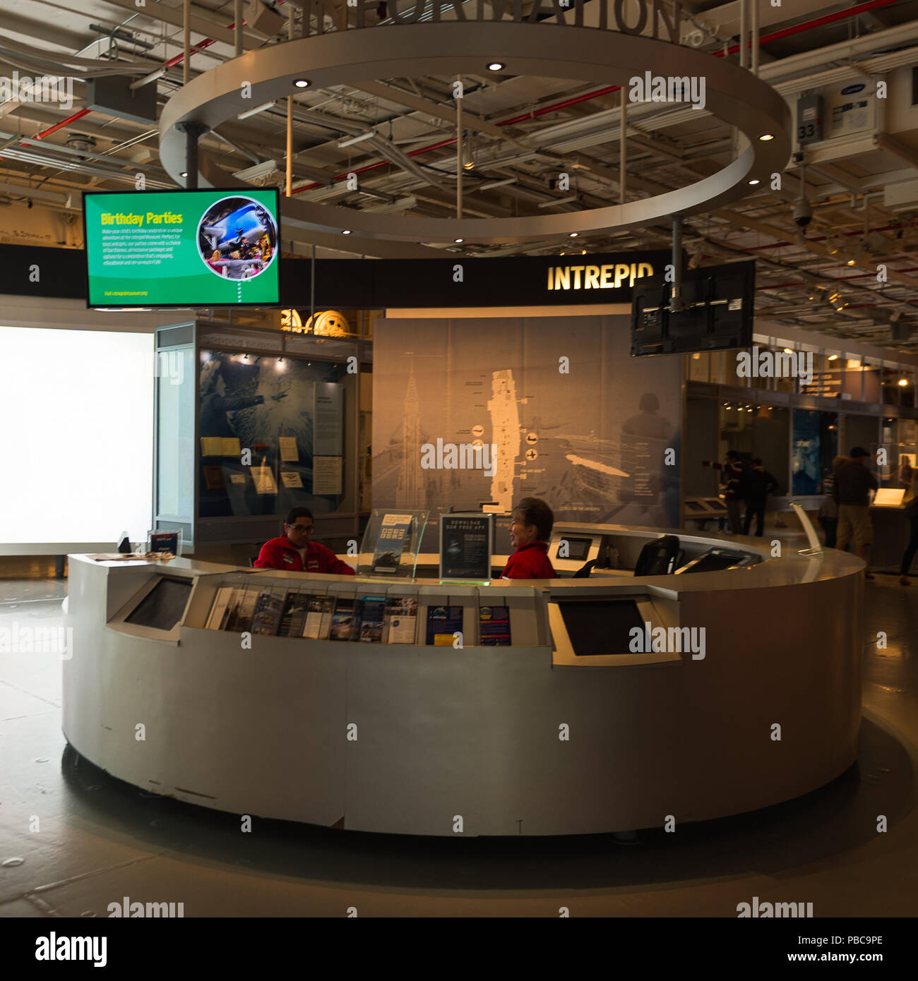 Uss intrepid interior hi-res stock photography and images - Alamy