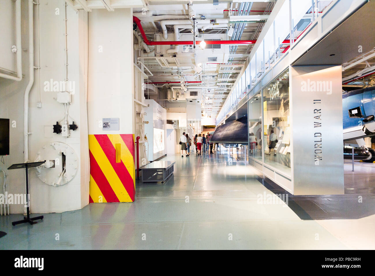 NEW YORK, USA - SEP 25, 2015: Interior of the USS Intrepid (The ...