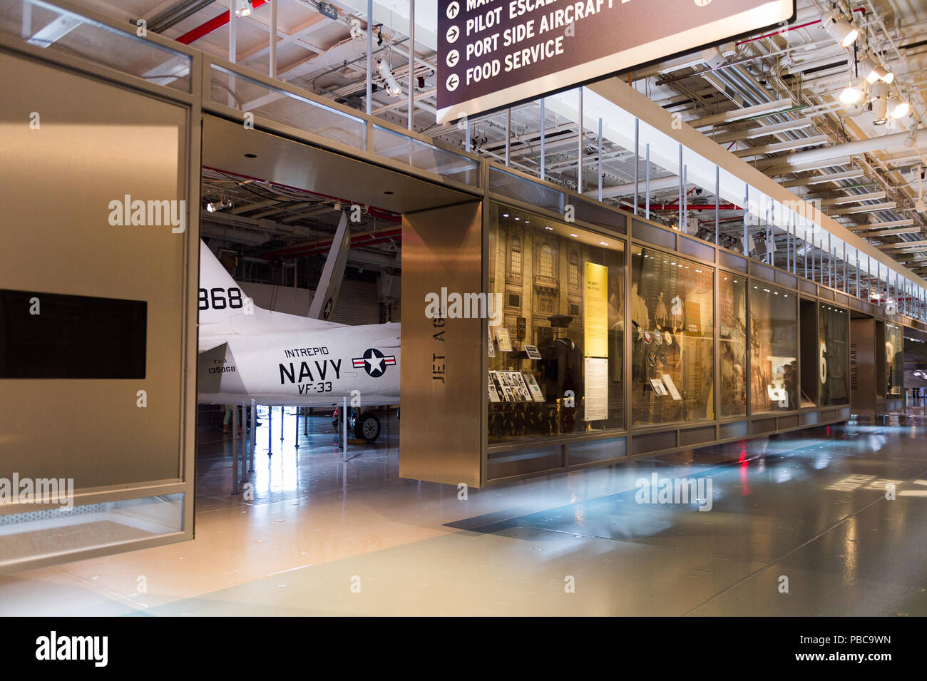 NEW YORK, USA - SEP 25, 2015: Interior of the USS Intrepid (The ...