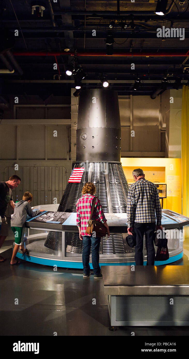 NEW YORK, USA - SEP 25, 2015: Interior of the USS Intrepid (The ...