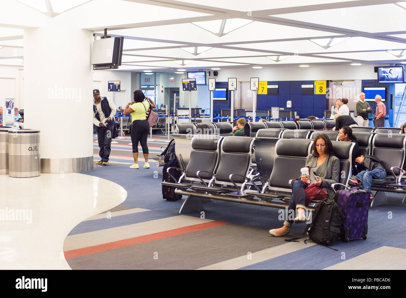 Jfk interior inside terminal gate hi-res stock photography and images ...