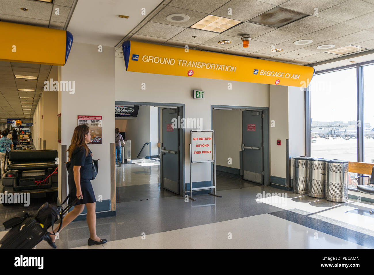 LOS ANGELES, USA - SEP 26, 2015: Arriving area of the Los Angeles ...