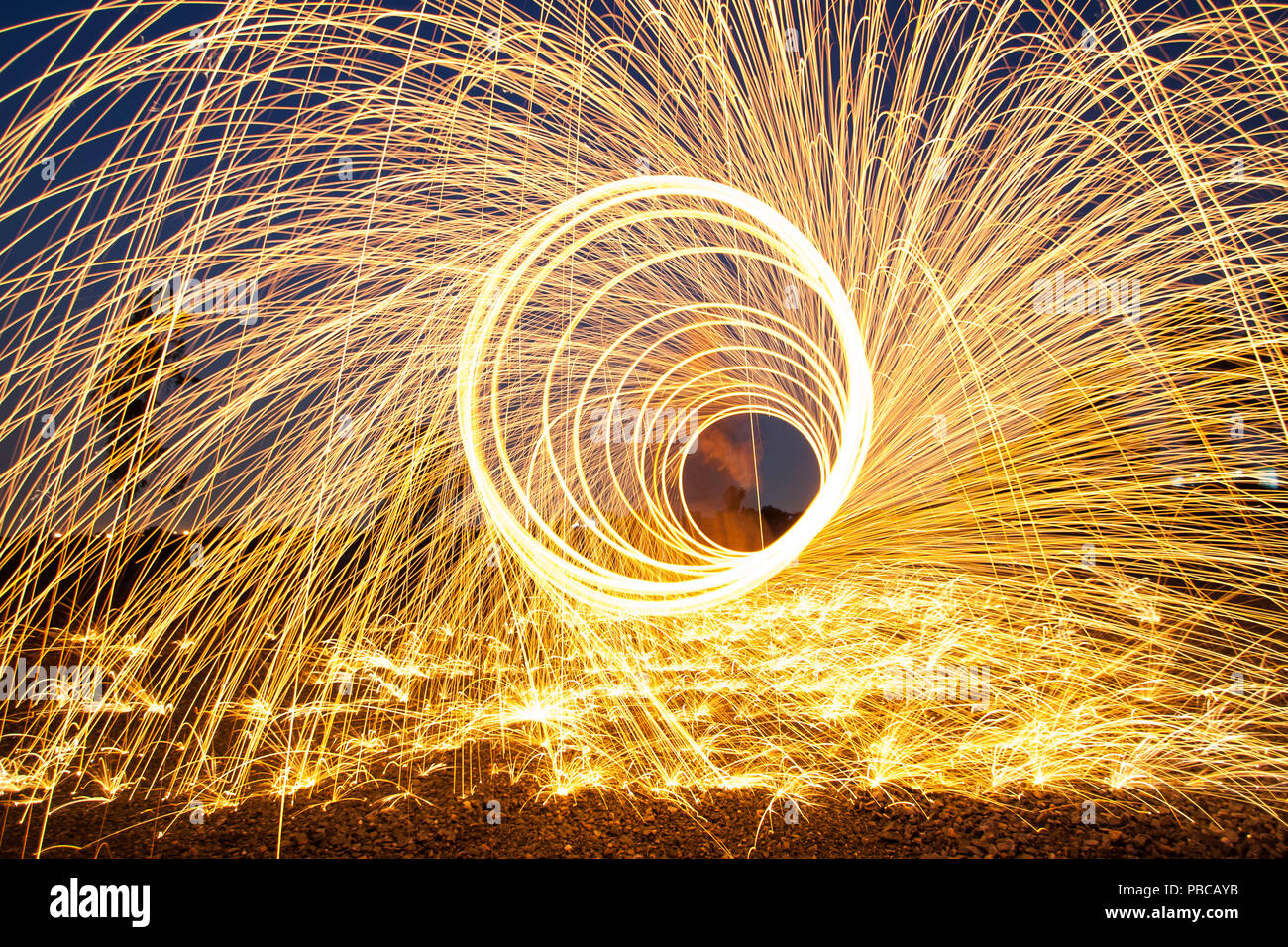 Burning Steel Wool Stock Photos & Burning Steel Wool Stock Images - Alamy