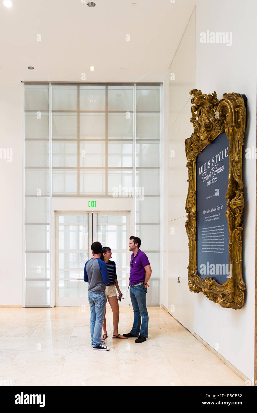 LOS ANGELES, USA - SEP 26, 2015: Interior and gallery of the J. Paul ...