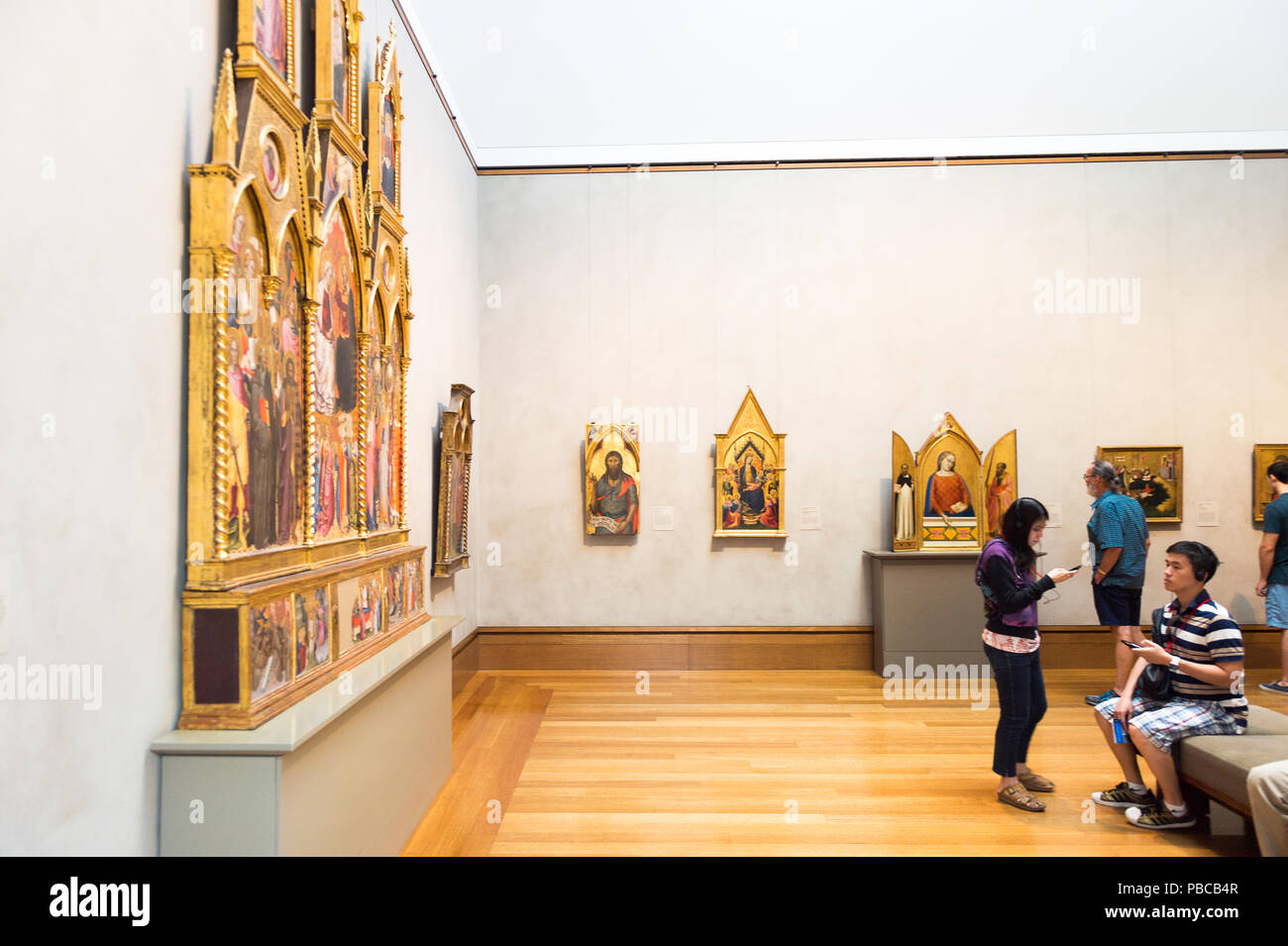 LOS ANGELES, USA - SEP 26, 2015: Interior and gallery of the J. Paul ...