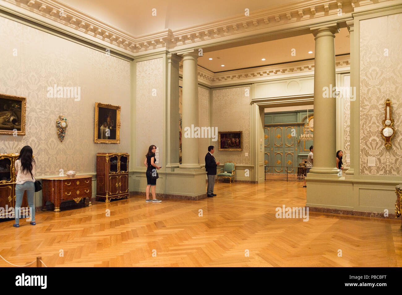 LOS ANGELES, USA - SEP 26, 2015: J. Paul Getty Museum (Getty Museum ...