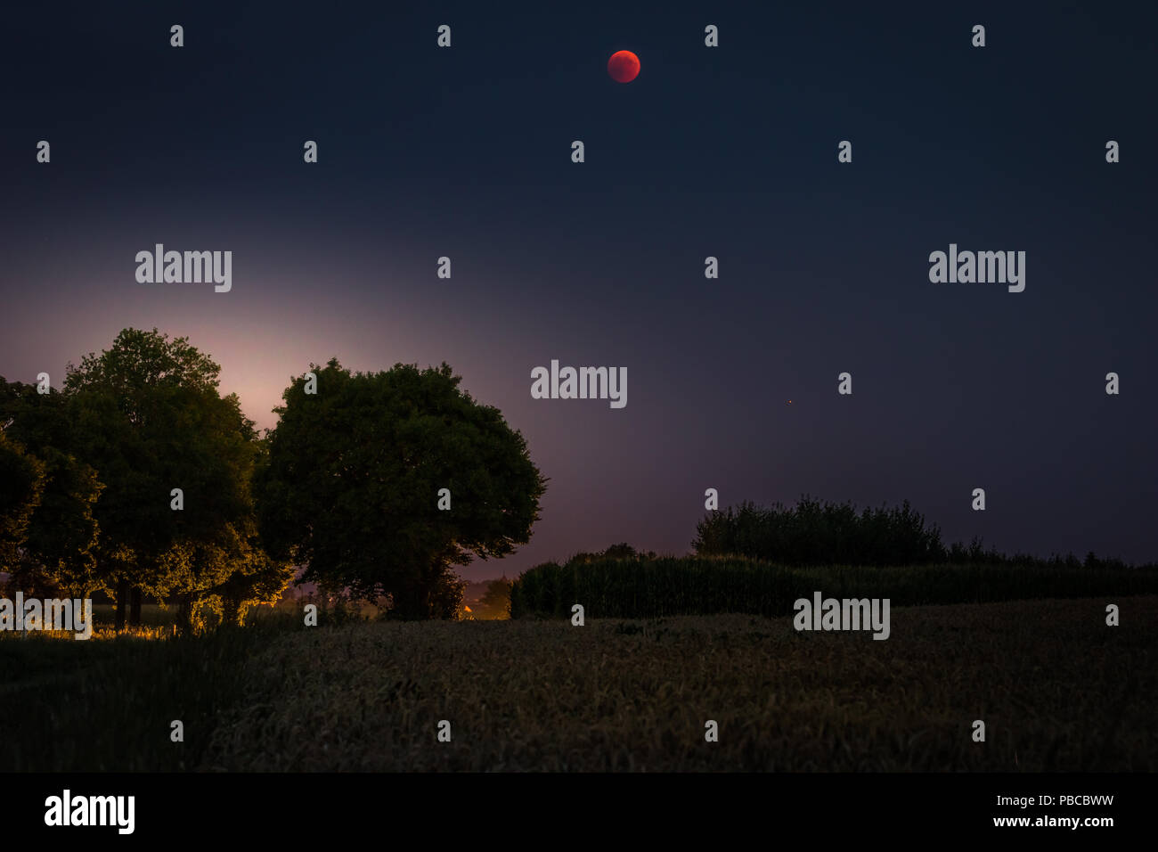 Blood Moon 2018: The total lunar eclipse and the planet Mars on July 27 ...
