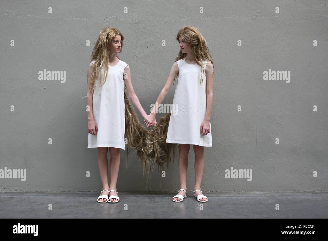 Gallery tunga hi-res stock photography and images - Alamy