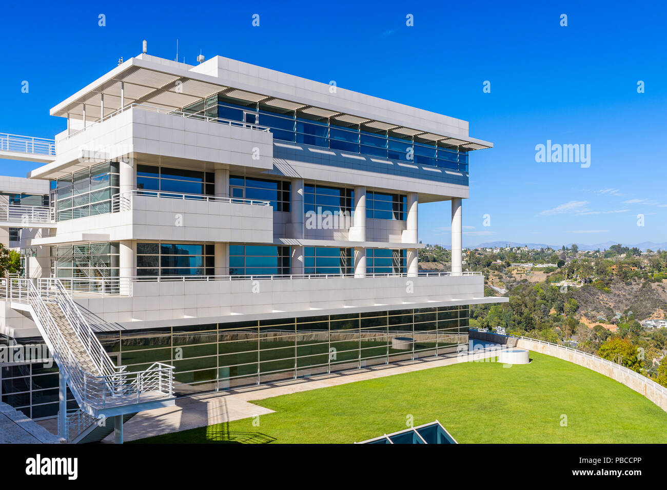 LOS ANGELES, USA - SEP 26, 2015: Exterior of the J. Paul Getty Museum ...