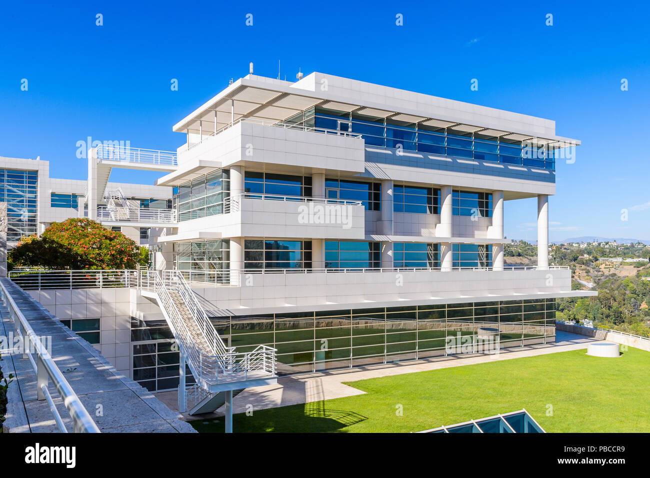 LOS ANGELES, USA - SEP 26, 2015: Exterior of the J. Paul Getty Museum ...