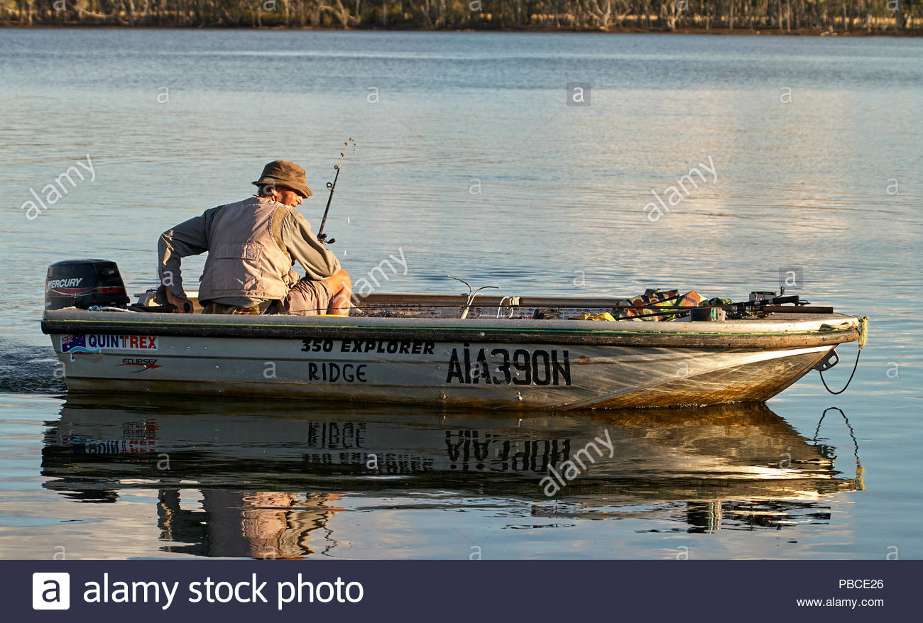 Hobby Boat Dingy Stock Photos & Hobby Boat Dingy Stock Images - Alamy