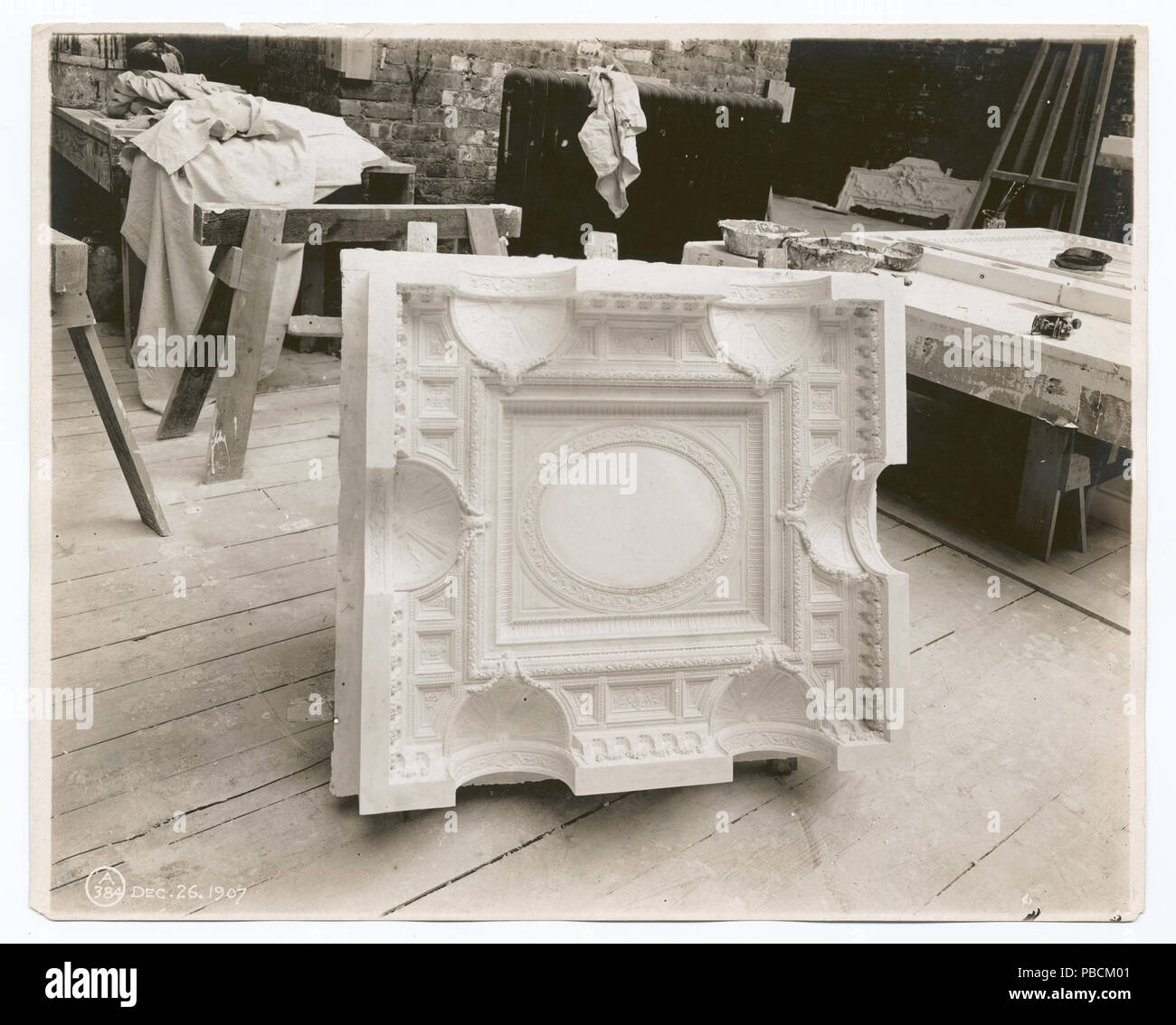 Nypl ceiling hi-res stock photography and images - Alamy
