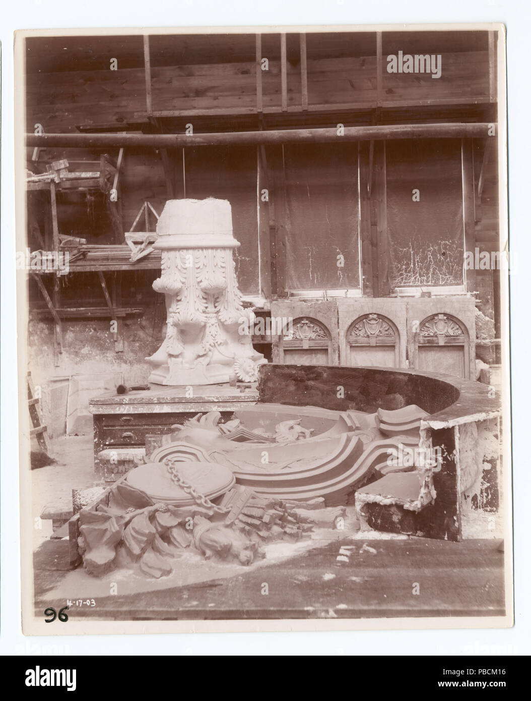 Plaster models hi-res stock photography and images - Alamy