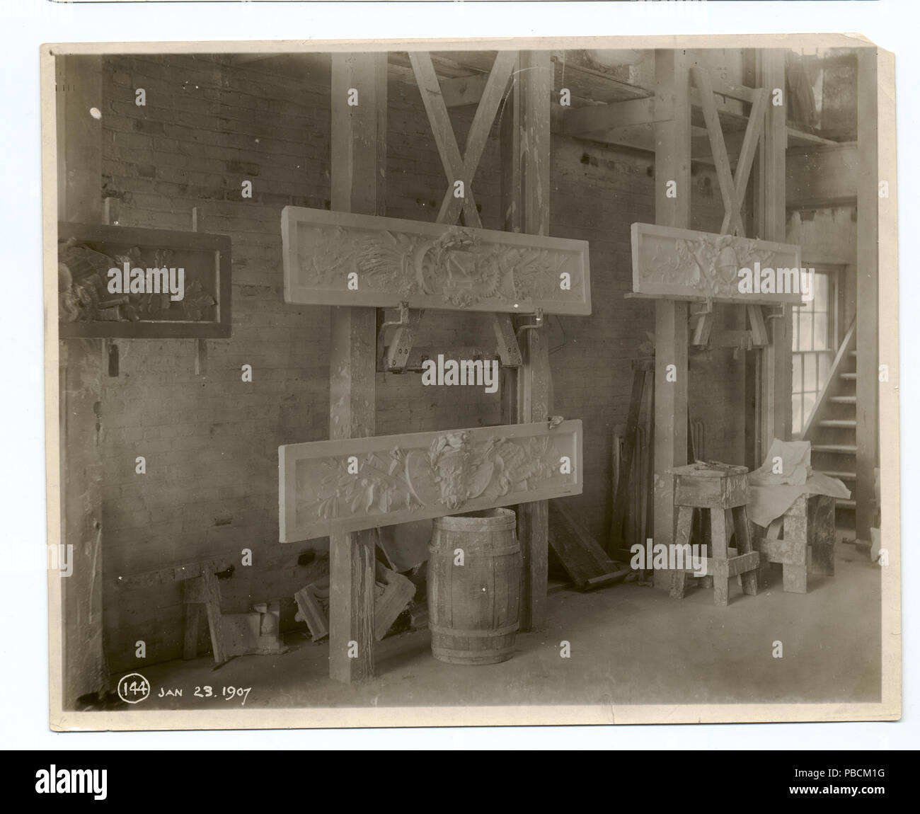 Plaster models hi-res stock photography and images - Alamy