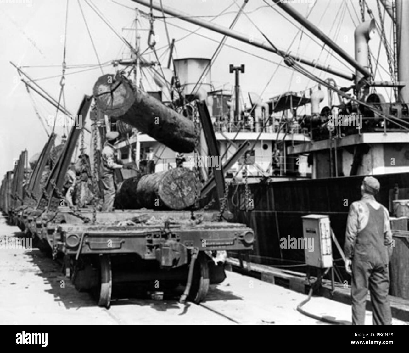 . English: Port operations in the 1920s . N-A 1212 Port of Charleston ...