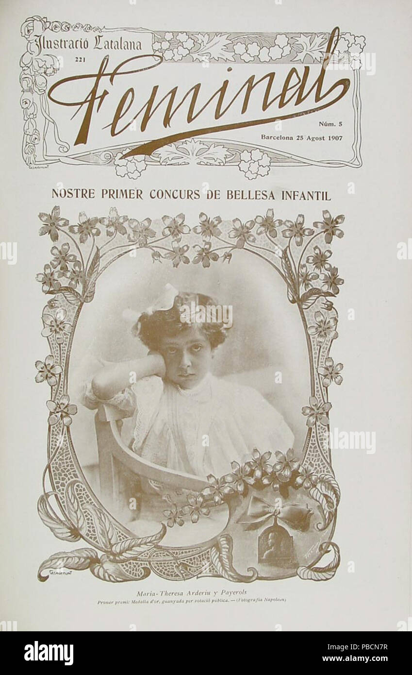 1213 Portada Feminal número 5 Stock Photo - Alamy
