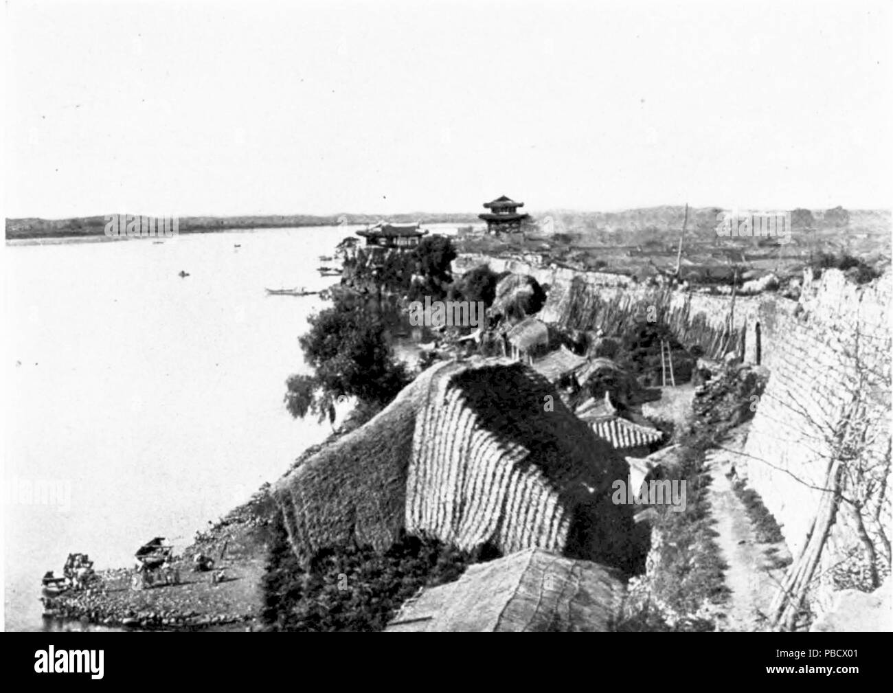 Dong architecture Black and White Stock Photos & Images - Alamy