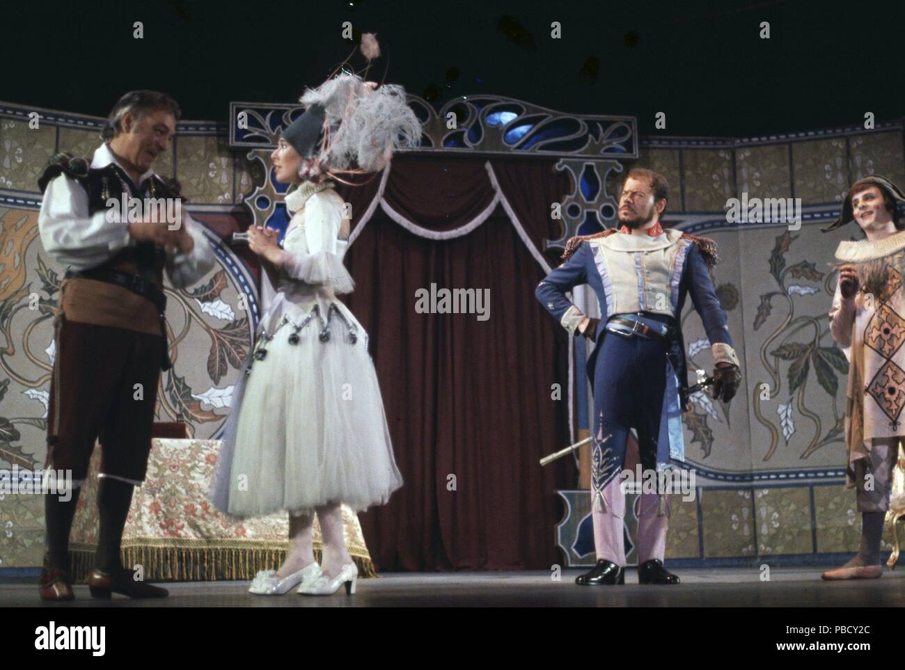 JACINTO BENAVENTE. ESCRITOR ESPAÑOL. MADRID 1866 - 1954. " LOS ...