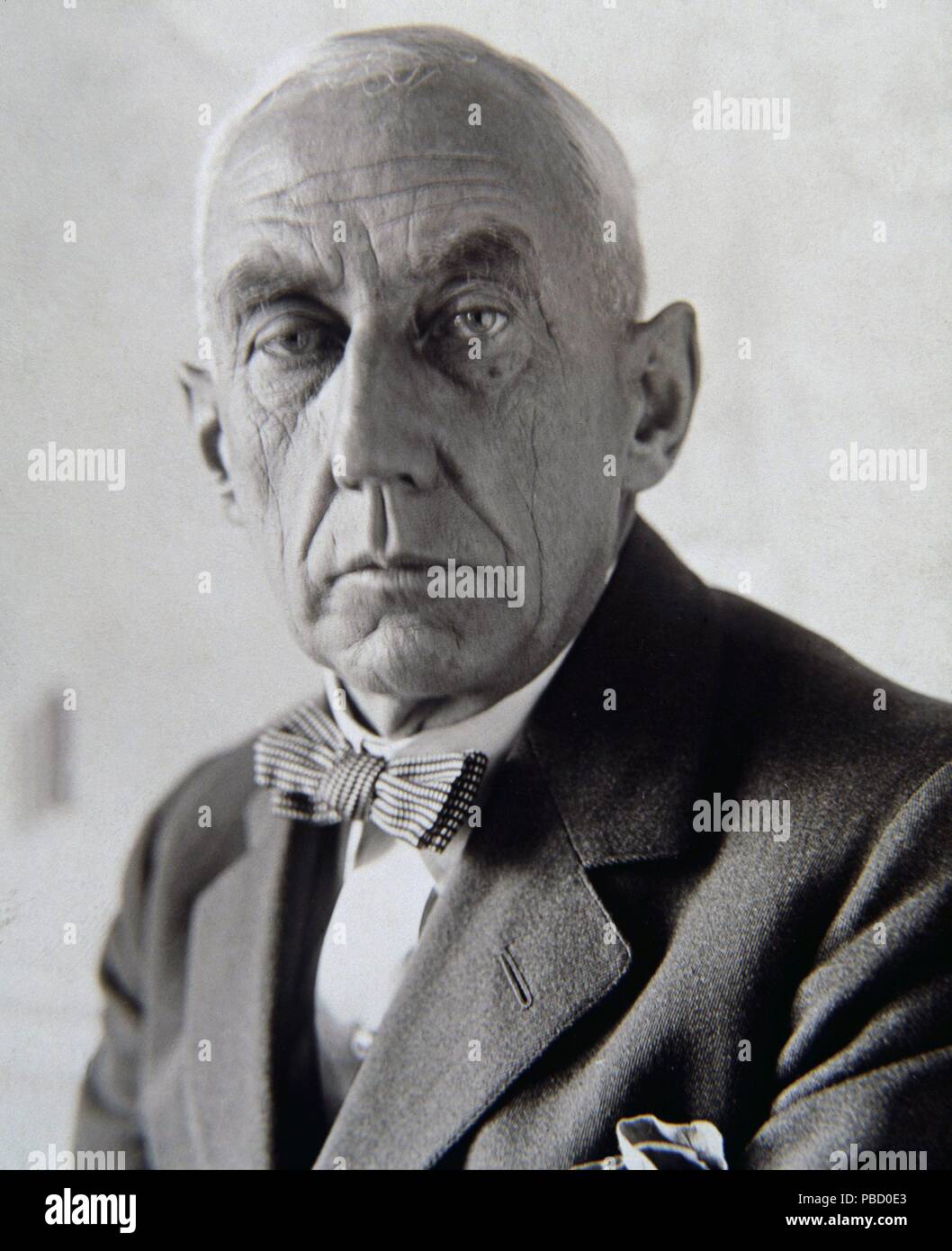Roald amundsen explorador noruego hi-res stock photography and images ...