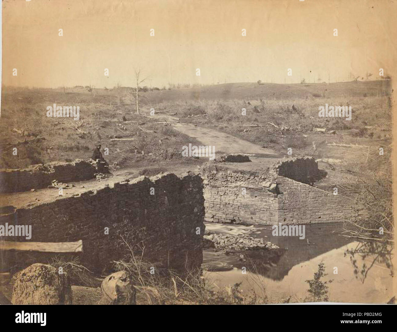 Ruins of stone bridge hi-res stock photography and images - Alamy