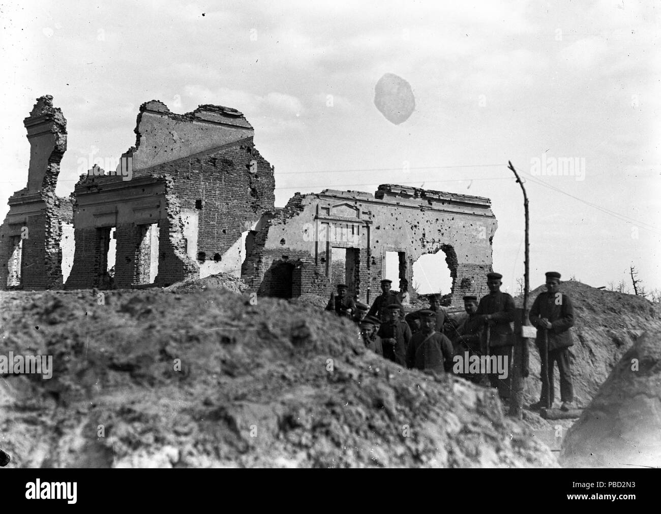 War damage to buildings hi-res stock photography and images - Alamy