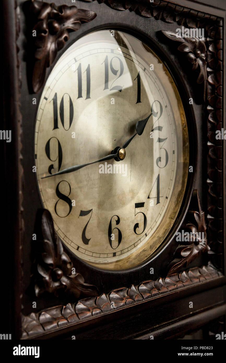 Close up of a grandfather clock hi-res stock photography and images - Alamy