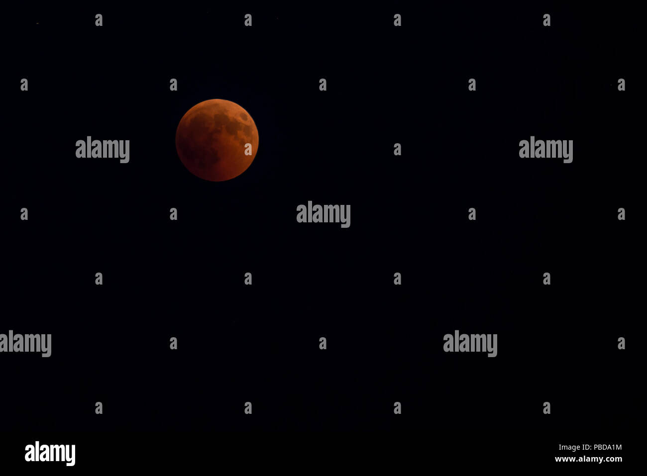 Total eclipse moon hi-res stock photography and images - Alamy