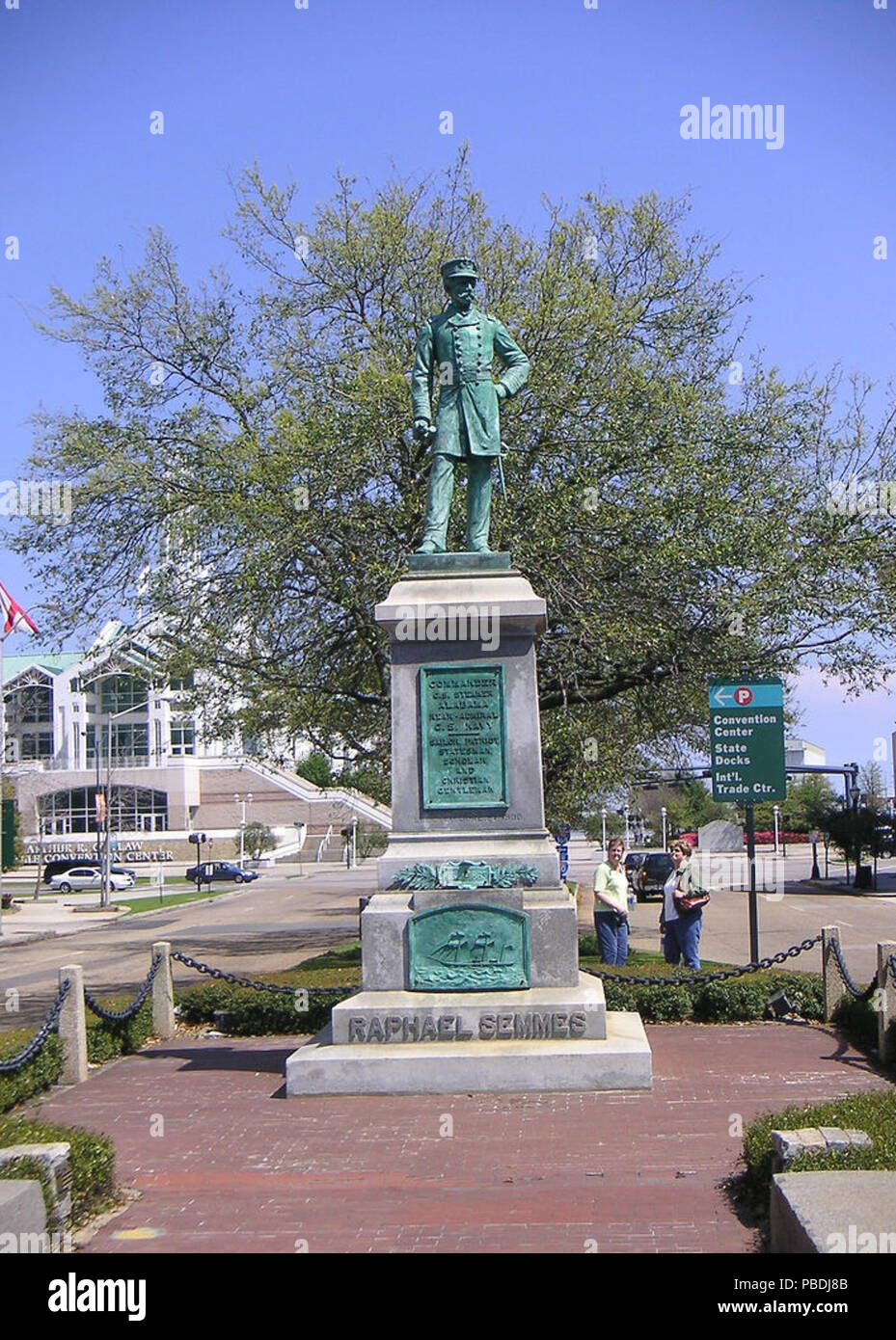 Raphael semmes statue hi-res stock photography and images - Alamy