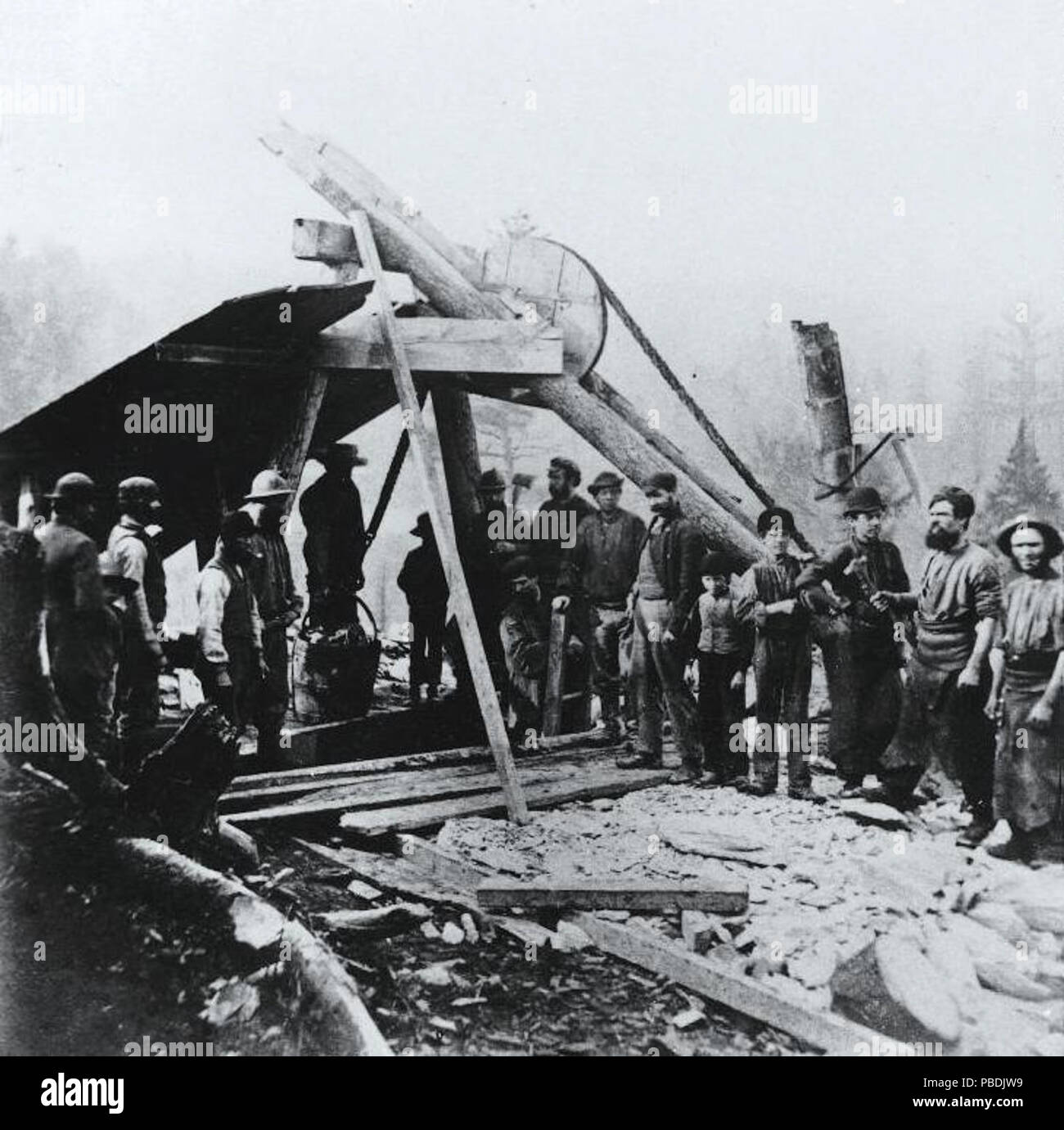 Historical mine shaft hi-res stock photography and images - Alamy