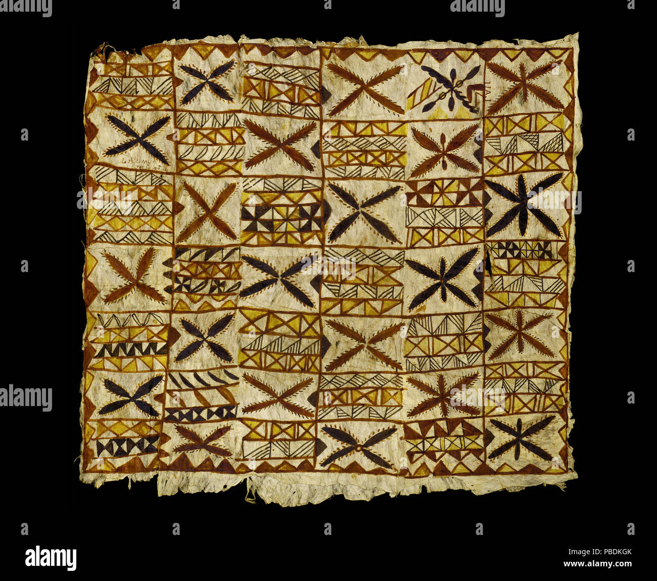 1316 Siapo mamanu (tapa cloth Stock Photo - Alamy
