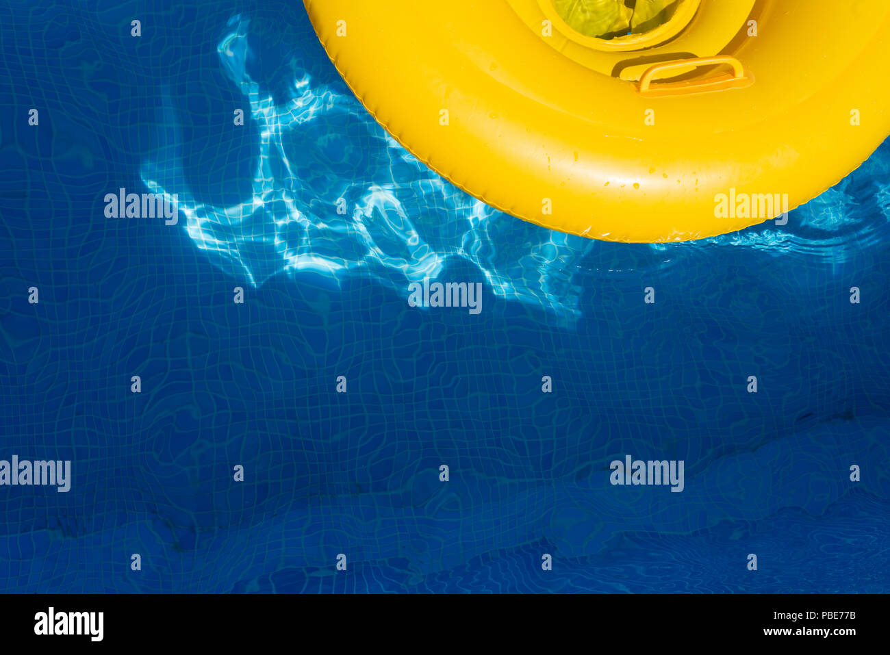 Abstract yellow pool hi-res stock photography and images - Alamy