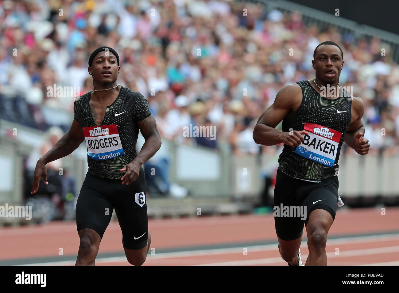 Olympic sprinter crossing finish line hi-res stock photography and ...
