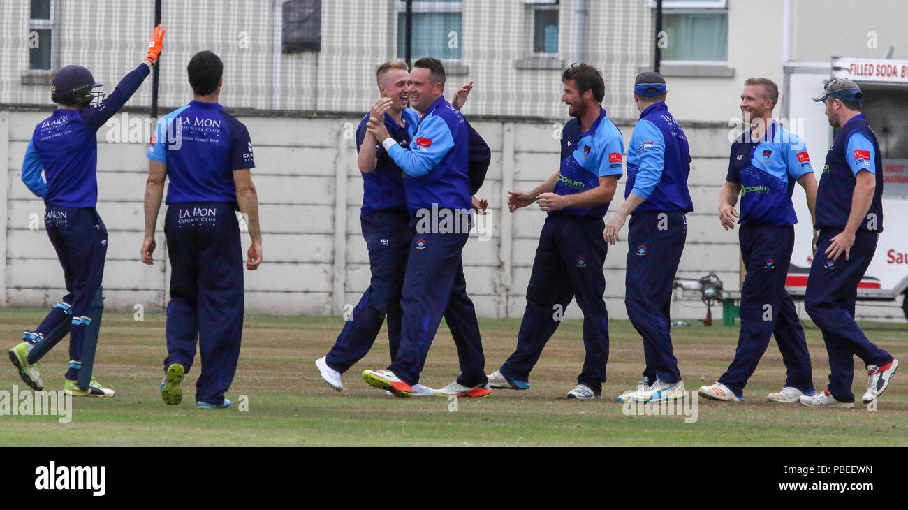 Cricket ncu gallagher cup final hi-res stock photography and images - Alamy