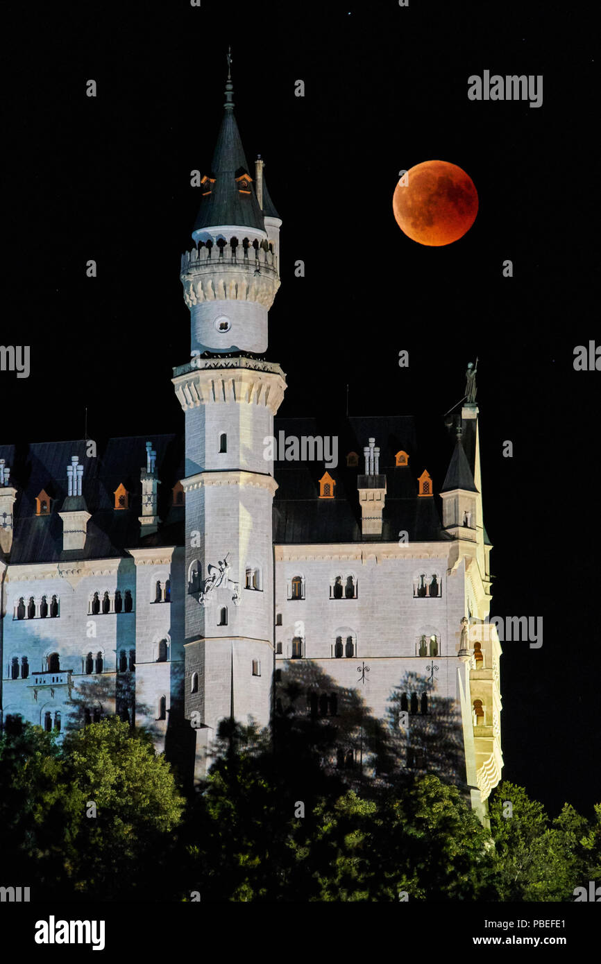 Total solar eclipse constellation hi-res stock photography and images ...