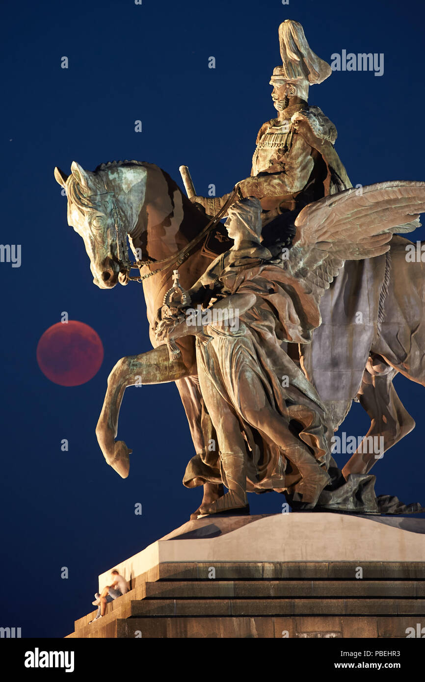 Koblenz, Germany. 27th July, 2018. The full moon can be seen during the ...