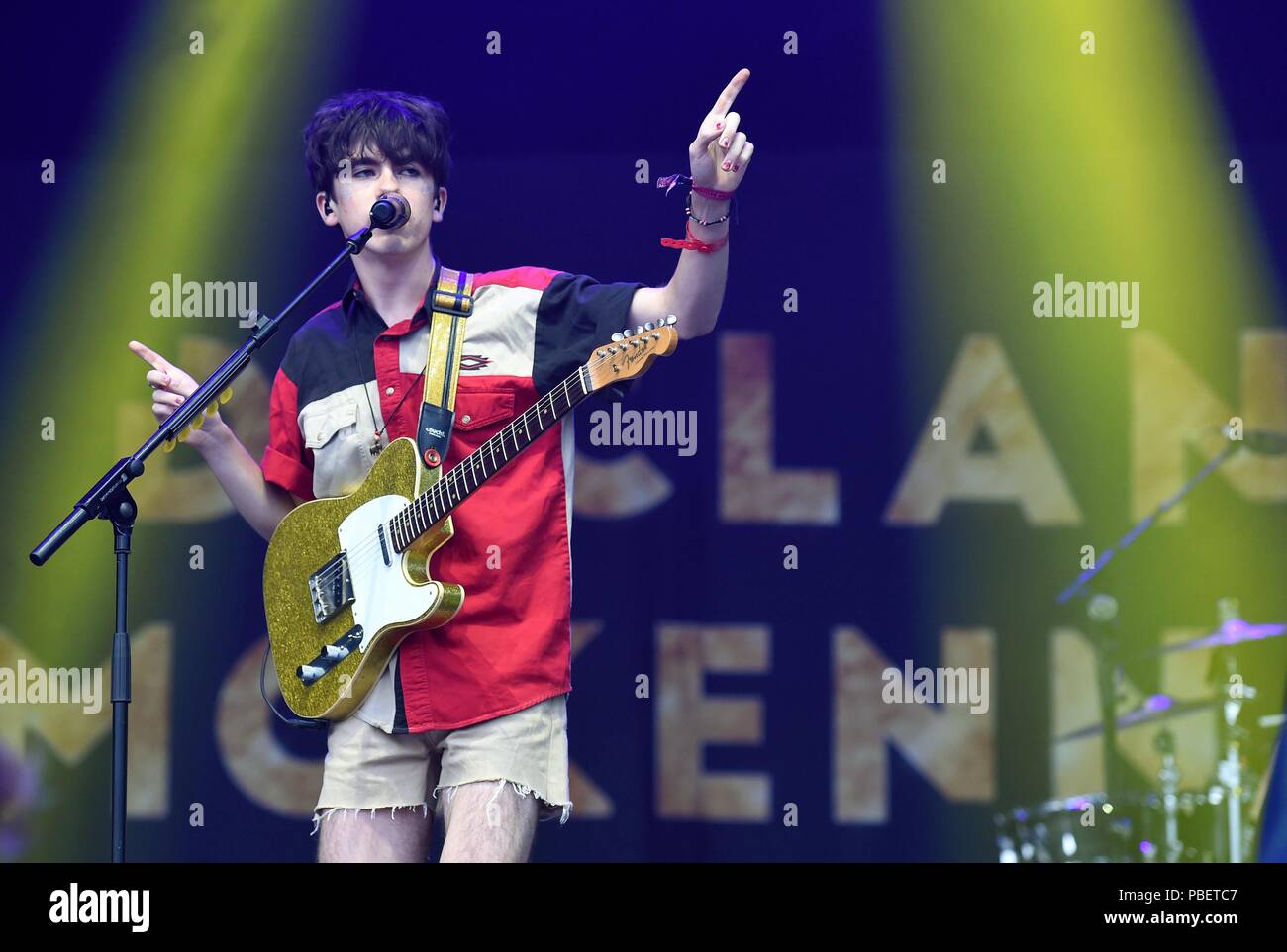 Declan mckenna singer on stage hi-res stock photography and images - Alamy