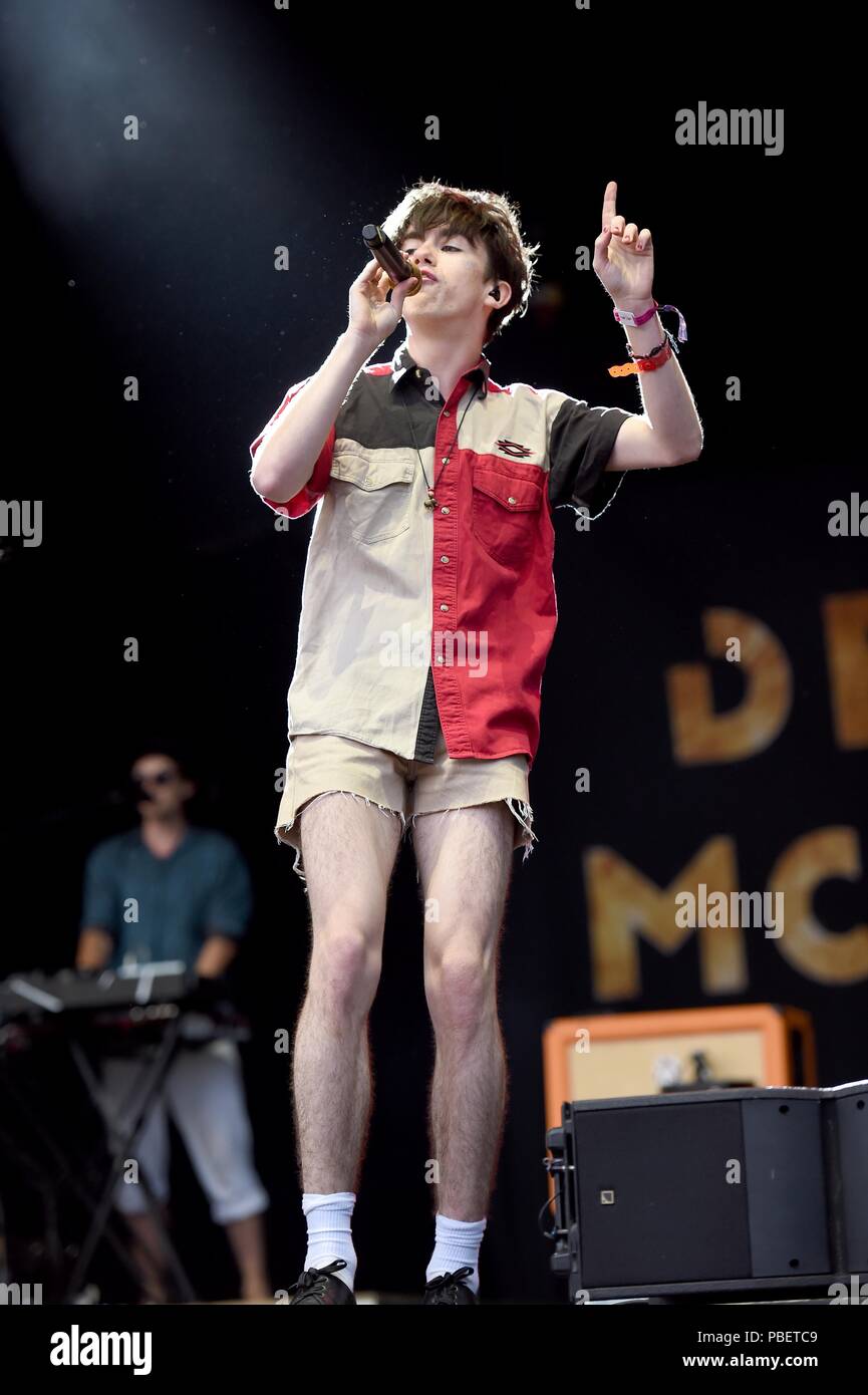 Declan Mckenna Stock Photos & Declan Mckenna Stock Images - Alamy