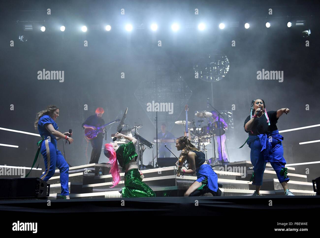 Clean bandit hi-res stock photography and images - Alamy