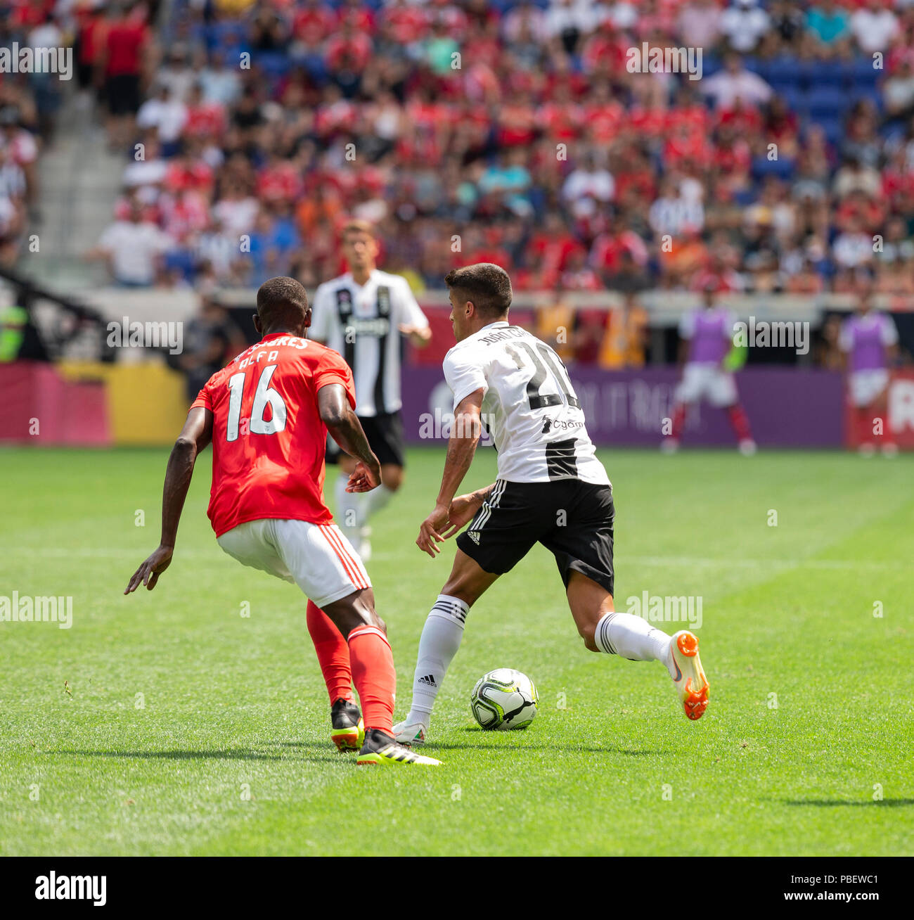 Joao cancelo benfica hi-res stock photography and images - Alamy