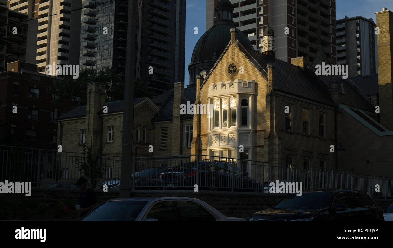 Church on sherbourne street toronto hi-res stock photography and images ...