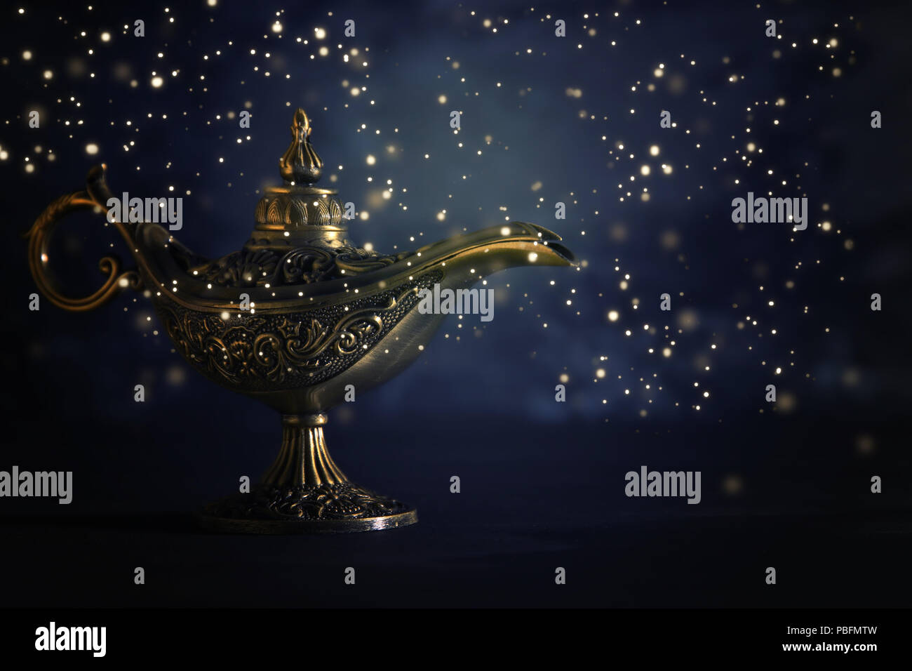 Aladdin Lamp Wallpaper