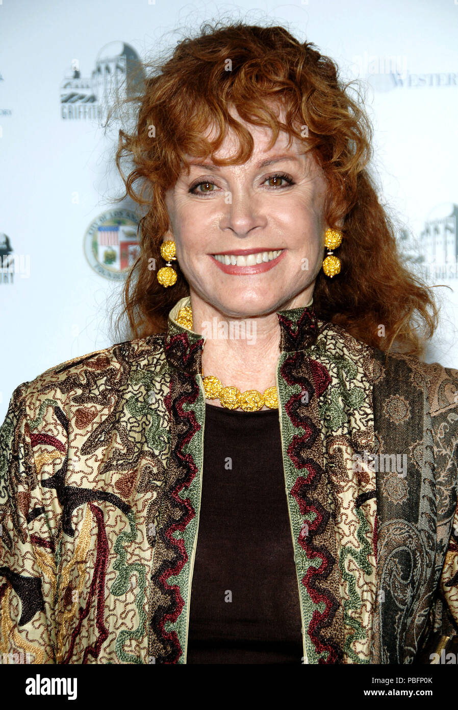 Stephanie Powers arriving at GRIFFITH OBSERVATORY Re-Opening in Los ...