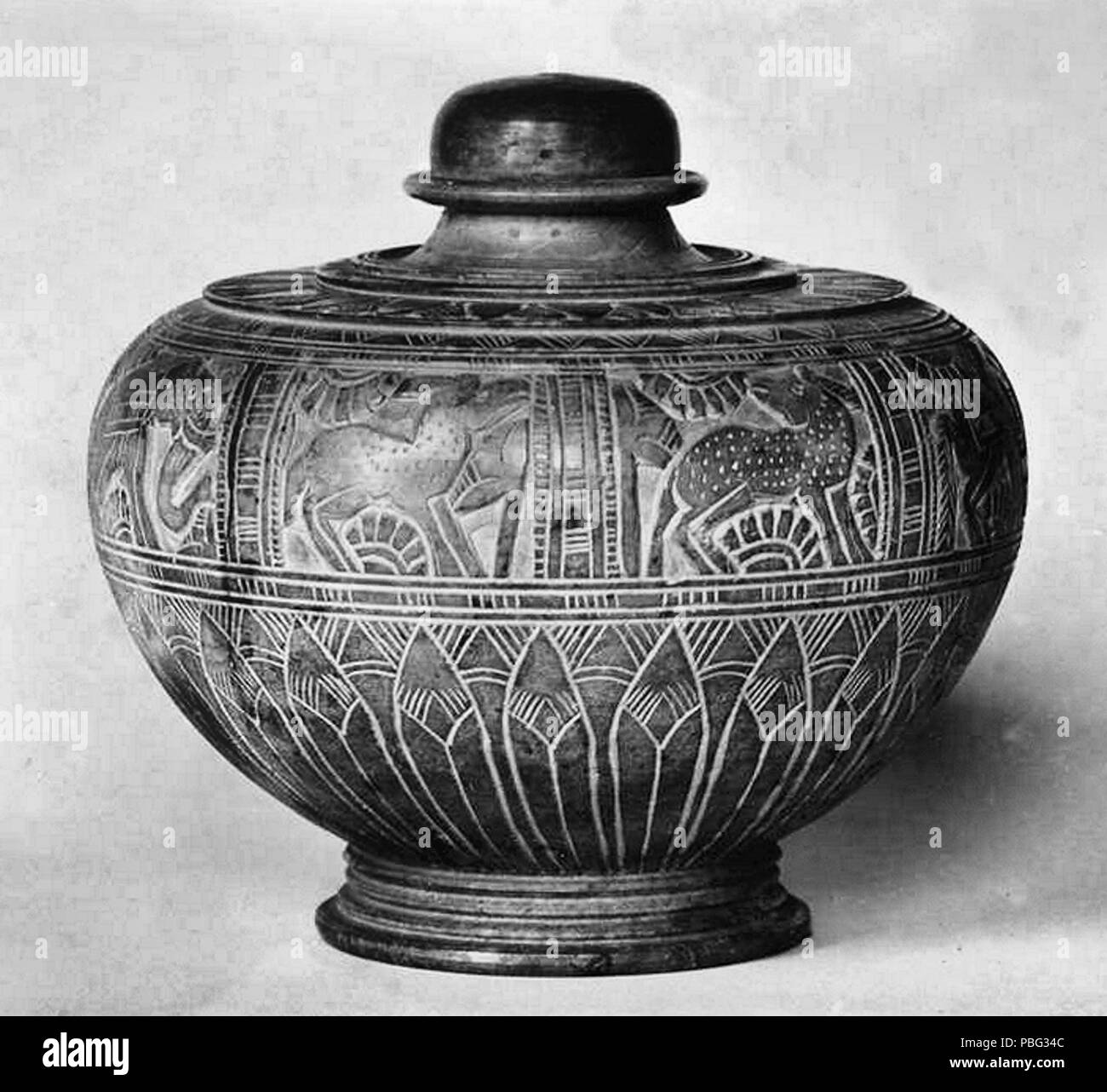 Stupa reliquary Black and White Stock Photos & Images - Alamy