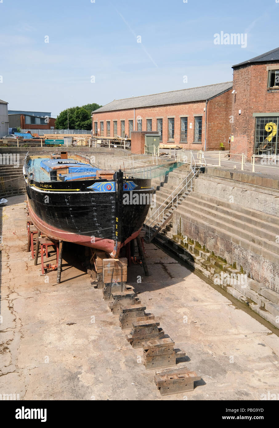 Thames spritsail barge Gladys at Neilsen's boatyard in Gloucester for ...