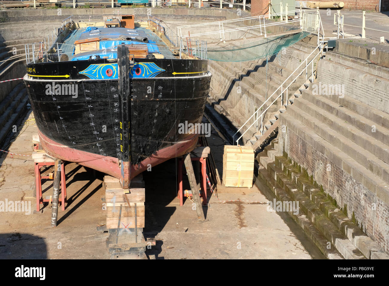 Thames spritsail barge Gladys at Neilsen's boatyard in Gloucester for ...