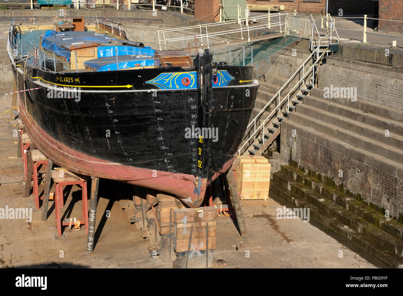 Thames spritsail barge Gladys at Neilsen's boatyard in Gloucester for ...