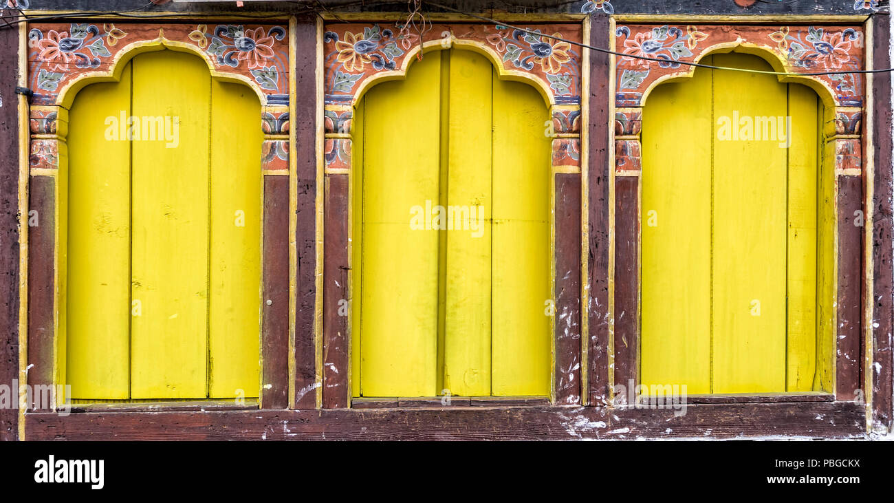 Ancient bhutanese window, Bhutan - Traditional window in Paro, Bhutan ...