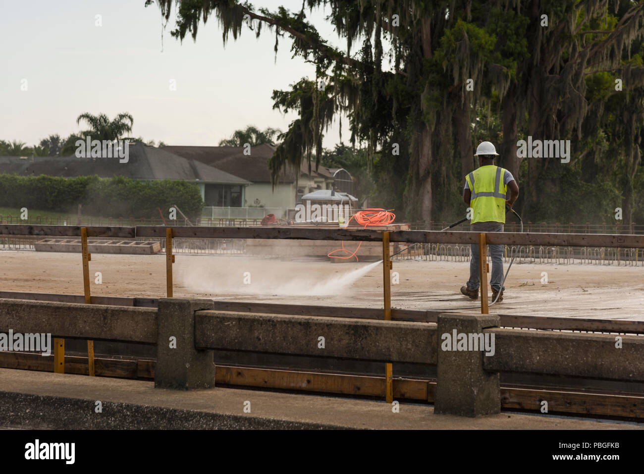 Pressure washing hi-res stock photography and images - Alamy
