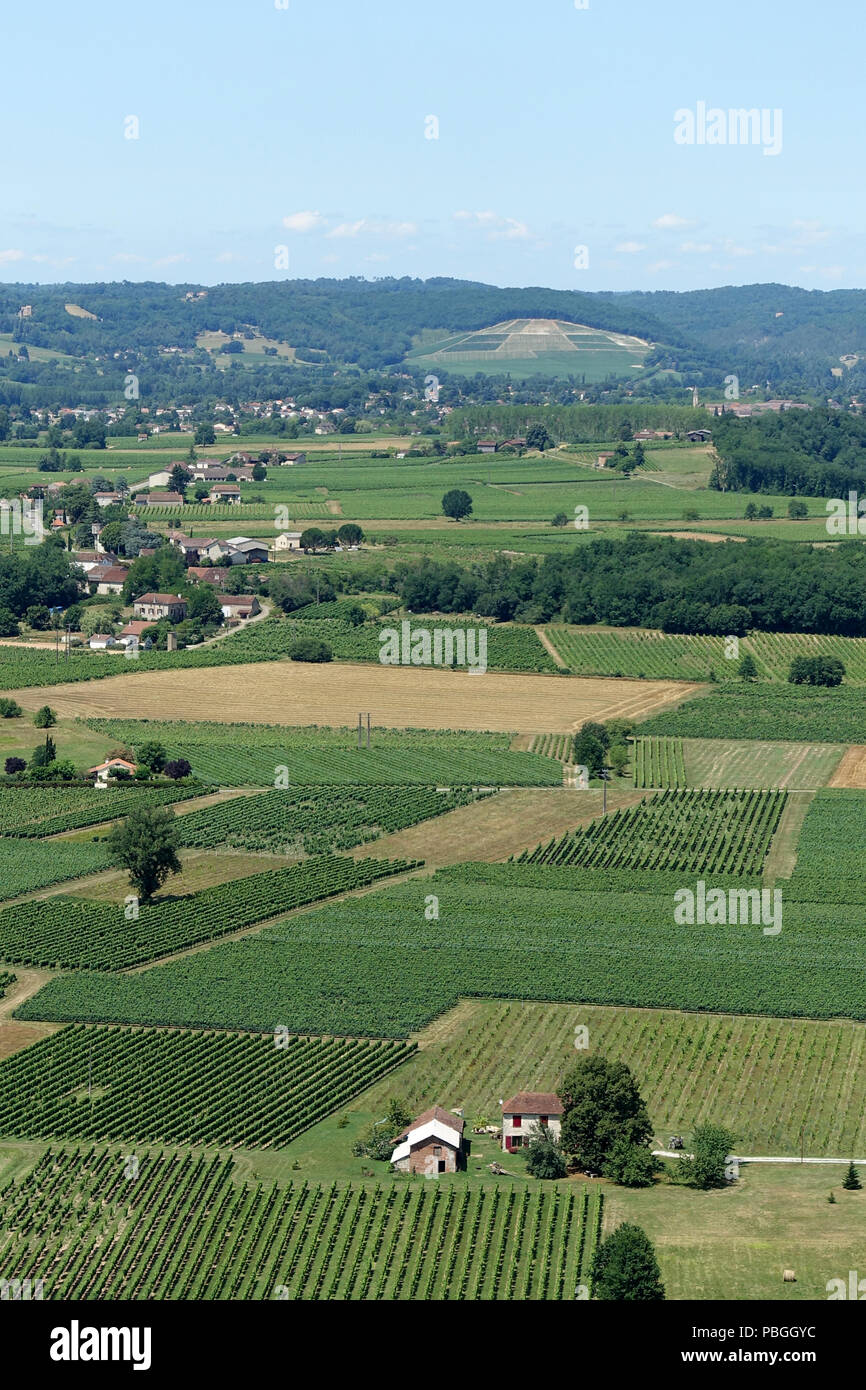 The lot valley showing agriculture and farms Stock Photo - Alamy