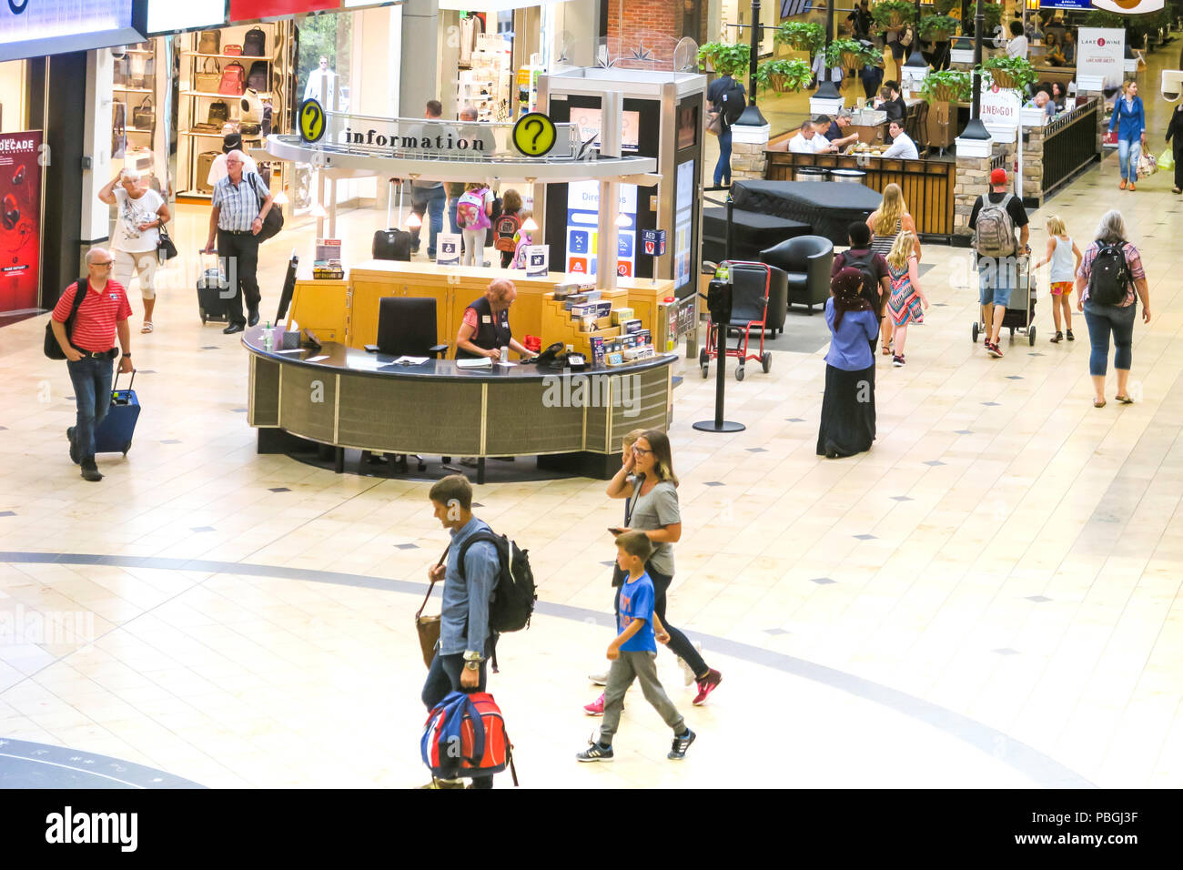 Minneapolis , St Paul, Minnesota Airport Terminal, USA Stock Photo - Alamy